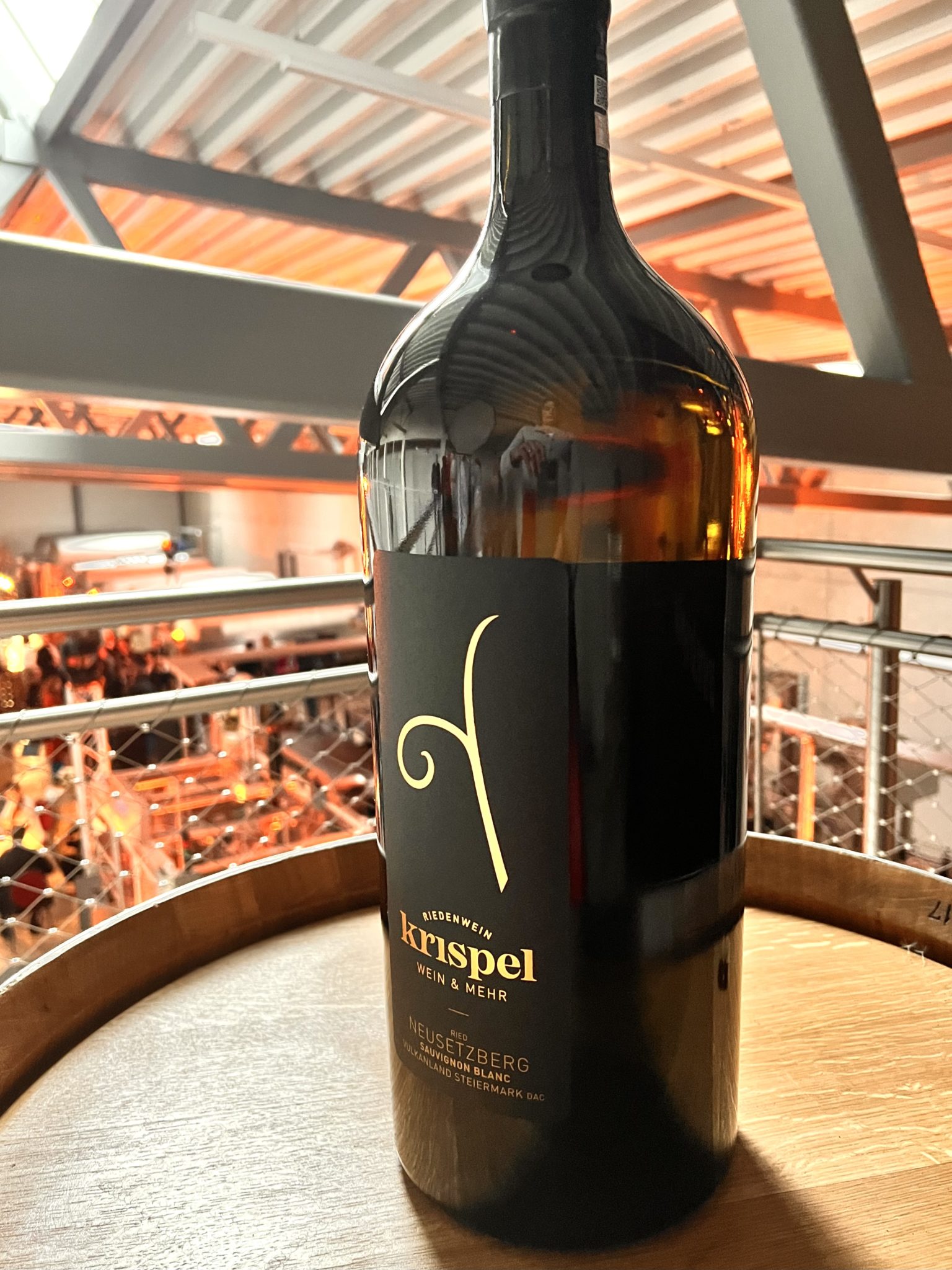 Weingut Krispel eröffnet einen der modernsten Weinkeller Österreichs ...