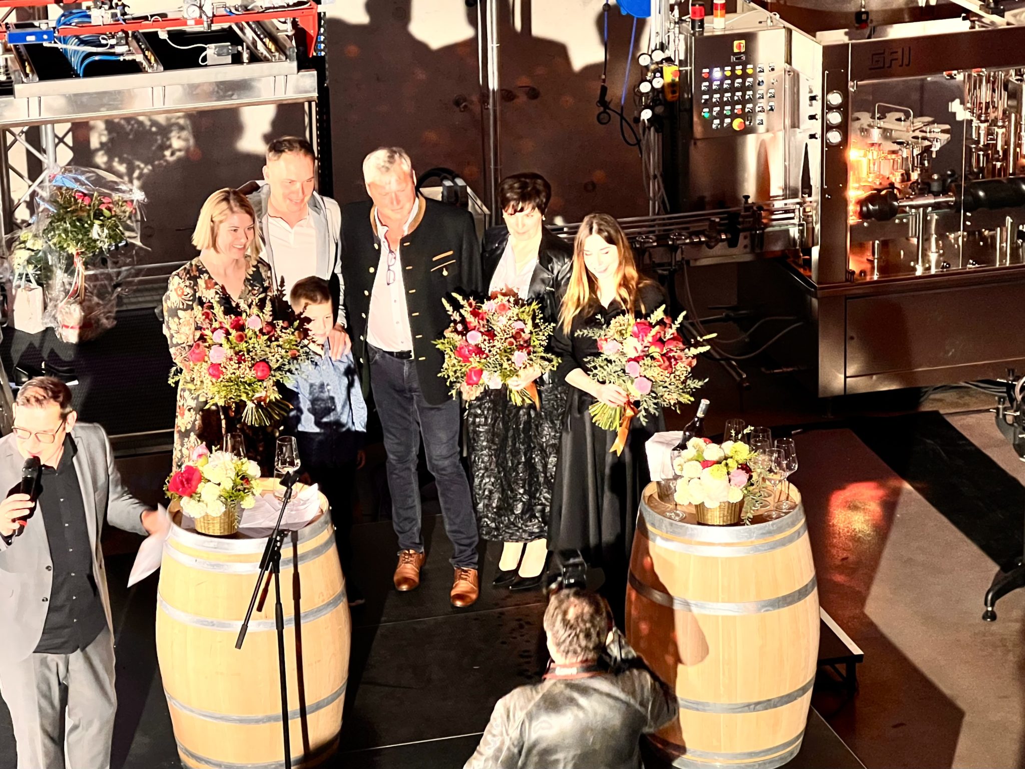 Weingut Krispel eröffnet einen der modernsten Weinkeller Österreichs ...